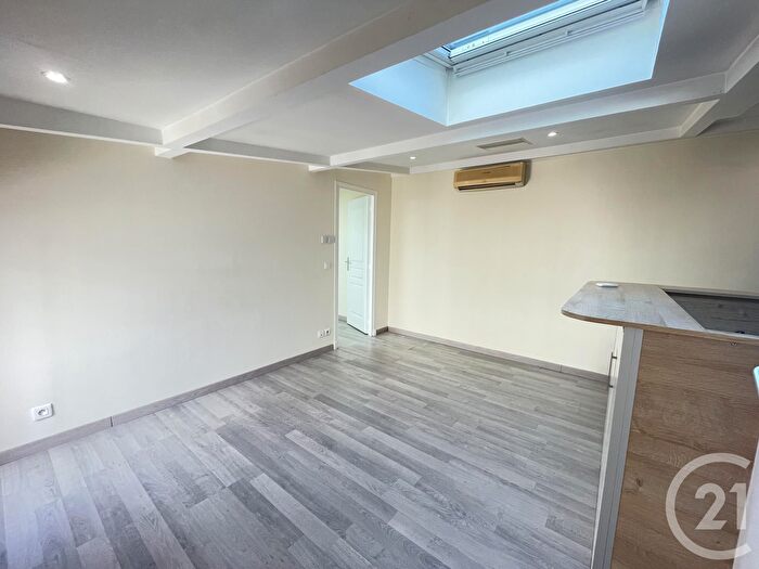 Rueil-Malmaison, Coeur de Ville - Appartement 2 pièces à louer