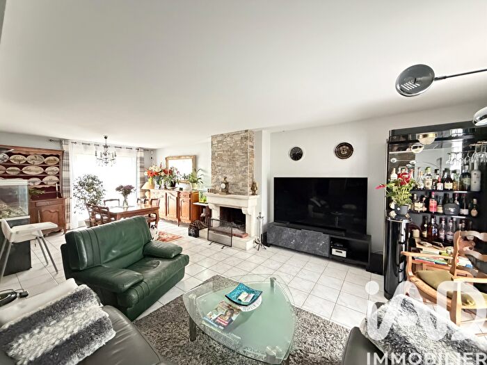 Maison à vendre - Marolles-en-Hurepoix - 6 pièces - 4 chambres