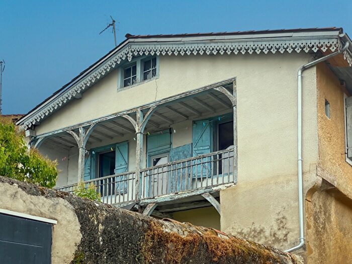 Maison 10 pièces à vendre à Mirande