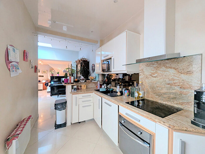 Maison à louer - Maisons-Laffitte, Ouest - 7 pièces - 5 chambres