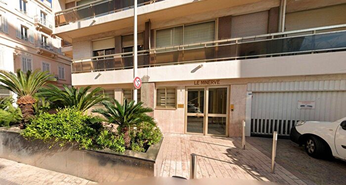 Appartement 1 pièce à Cannes, à louer