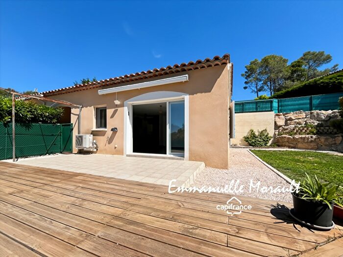 Bagnols-en-Forêt : Maison 3 pièces à vendre
