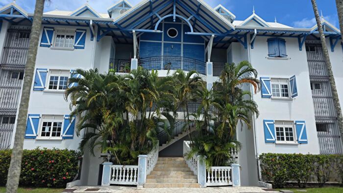 Appartement à vendre - Fort-de-France - 4 pièces - 3 chambres