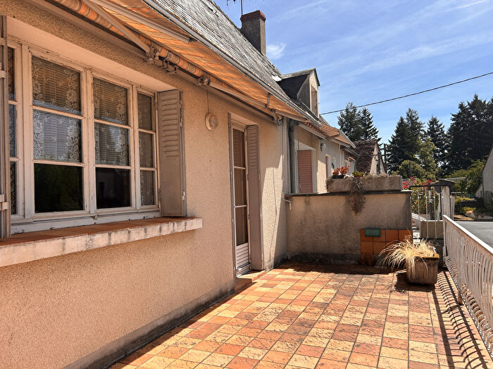 Maison à vendre - Le Pont-Chrétien-Chabenet - 8 pièces - 4 chambres