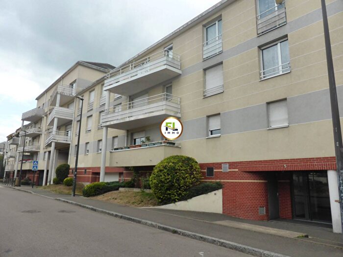 Champs de Villars, Achères : Appartement 1 pièce à louer