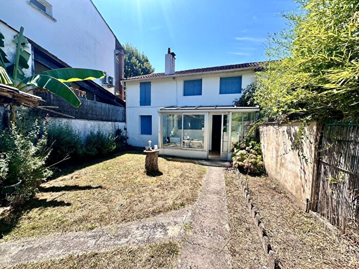 Maison à vendre - Bergerac, Centre-ville - 4 pièces - 3 chambres