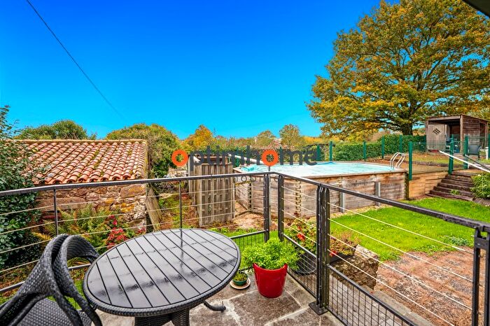 Maison à vendre - Cholet, Le Puy Saint-Bonnet - 8 pièces