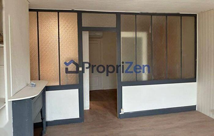 Centre, Tarare : Appartement 4 pièces à louer