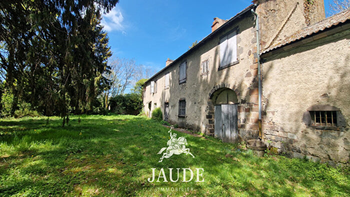 Maison 10 pièces à vendre à Vernines