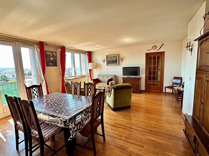 Appartement 4 pièces à vendre à Montreuil, Solidarité, Carnot