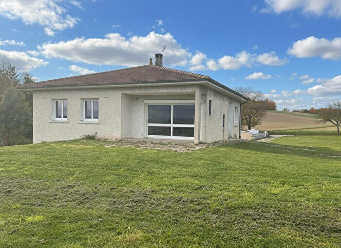 Maison à vendre - Meyrieu-les-Étangs - 5 pièces - 4 chambres