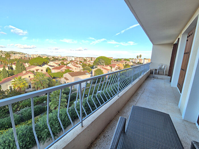 Appartement à vendre - Hyères, Gare, Godillot - 3 pièces - 2 chambres