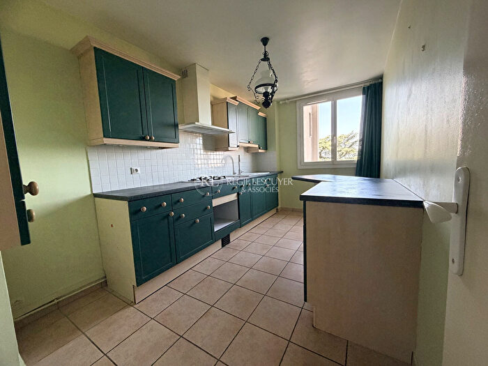 Lyon 5ème, Ménival, Battières, La Plaine : Appartement 3 pièces à vendre