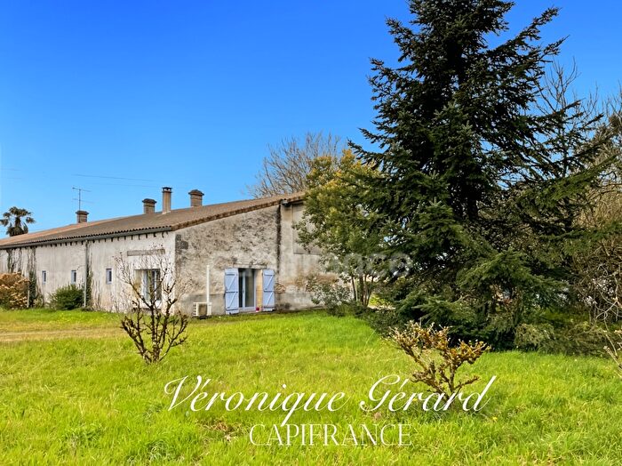 Maison à vendre - Saint-Savin - 6 pièces - 4 chambres