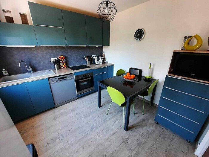 Maison à louer - Cambronne-lès-Clermont - 4 pièces - 3 chambres