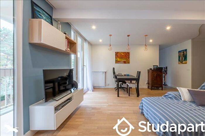 Appartement à louer - Genicart, Lormont - 1 pièce - 1 chambre