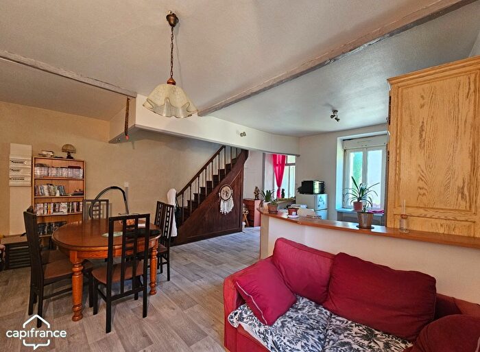 Maison à vendre - Montournais - 7 pièces - 4 chambres