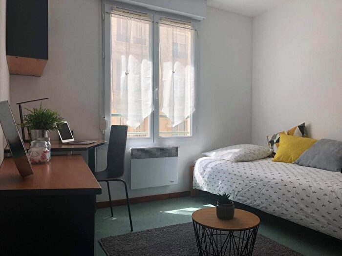 Appartement à louer - Saint-Étienne, Tardy, Colline des Pères, Bizillon - 1 pièce
