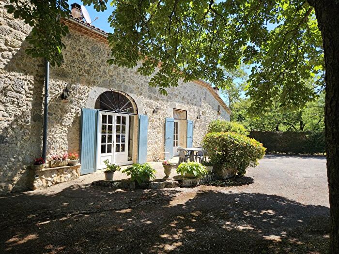 Moncrabeau - Maison 9 pièces à vendre