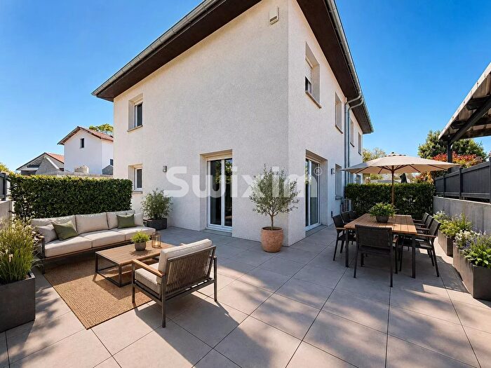 Maison 4 pièces à Échenevex, à vendre