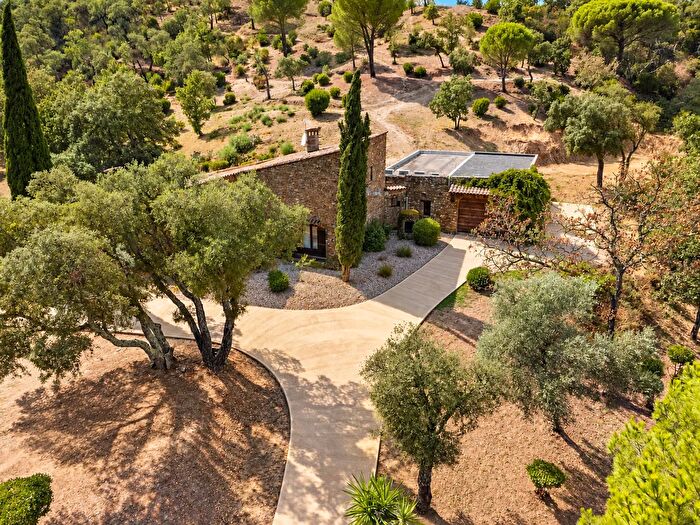 La Garde-Freinet - Maison 8 pièces à vendre