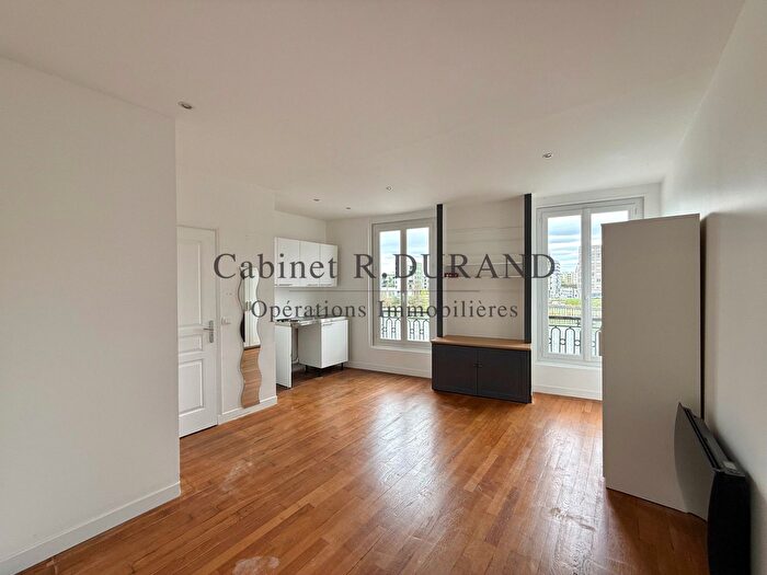 Appartement à louer - Lîle-Saint-Denis, Centre Nord - 1 pièce