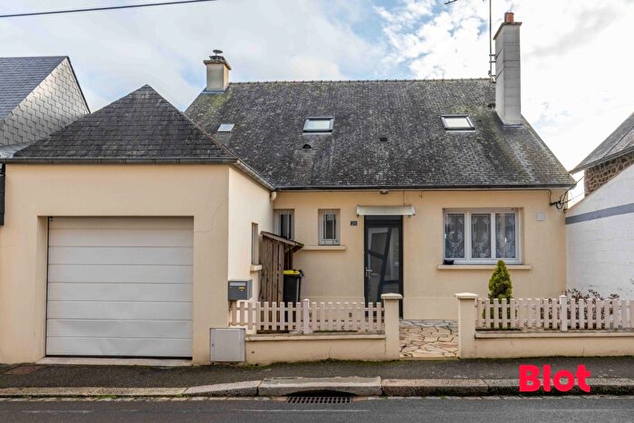 Maison à vendre - Fougères, Paron, Orières, Ecartelée, Bonabry - 7 pièces - 5 chambres