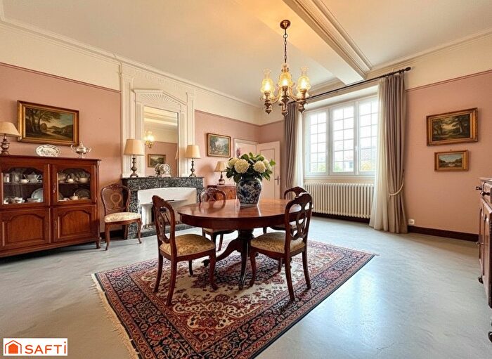 Maison à vendre - Mortagne-sur-Sèvre - 6 pièces - 4 chambres