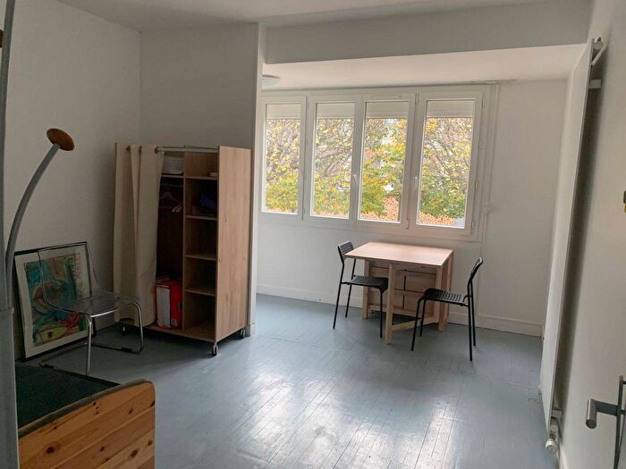 Appartement à louer - Villejuif - 1 pièce