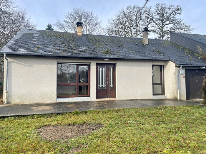 Maison à louer - Saint-Pardoux-le-Vieux - 4 pièces - 3 chambres