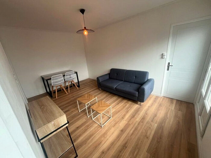 Appartement 2 pièces à Troyes, Chartreux, à louer