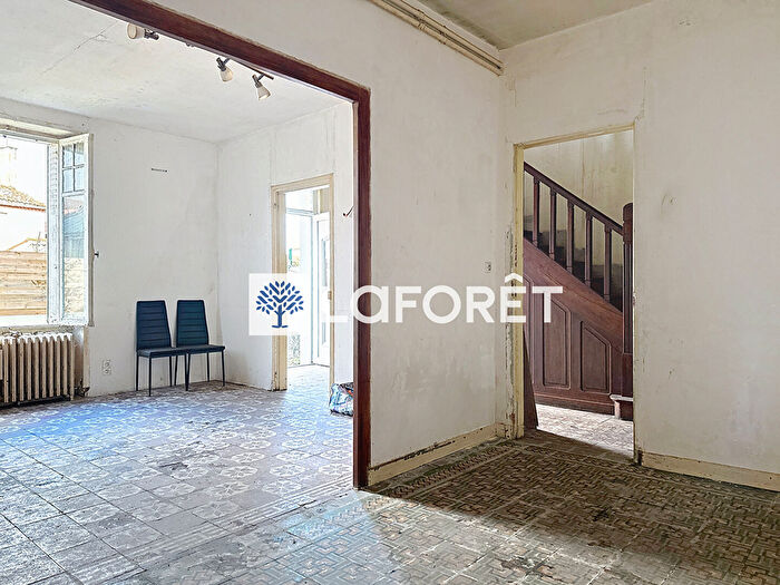 Maison à vendre - Nueil-les-Aubiers - 5 pièces - 3 chambres