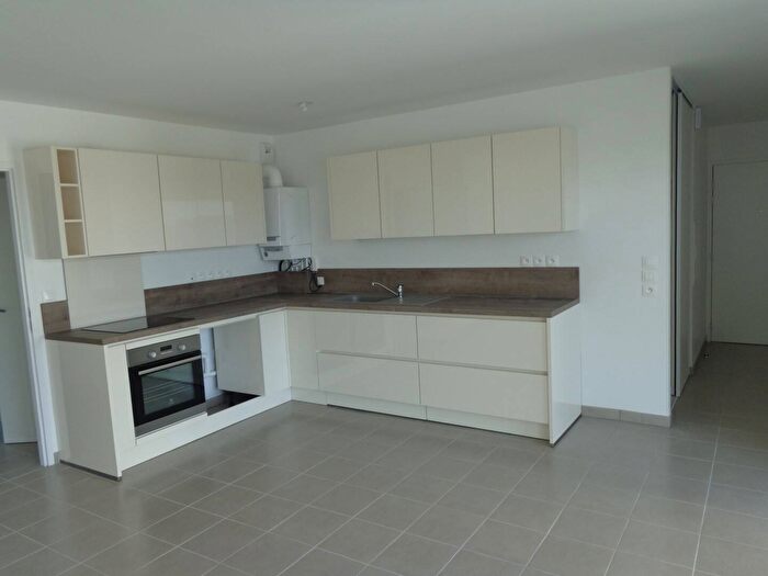 Clairmarais-Charles Arnould, Reims : Appartement 3 pièces à louer