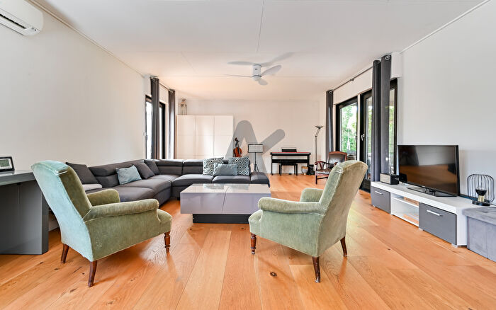 Maison à vendre - Écully, Les Serres, Vivier - 6 pièces - 5 chambres