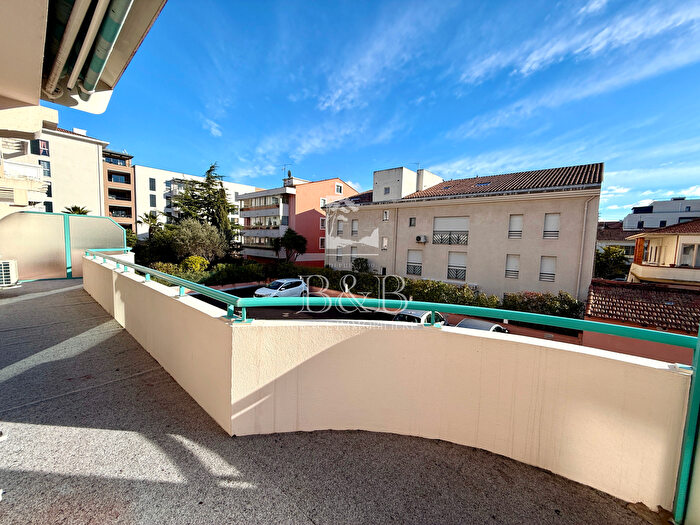 Appartement 3 pièces à vendre - Fréjus