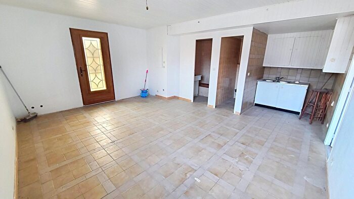 Appartement à vendre - La Ville-du-Bois - 3 pièces - 2 chambres