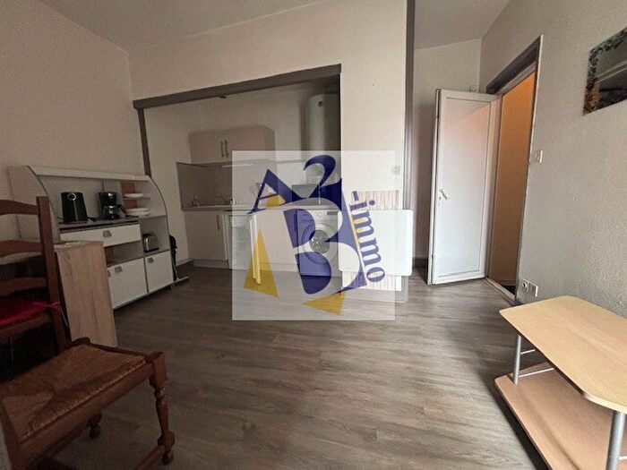 Appartement à louer - Angoulême, Centre-ville - 1 pièce