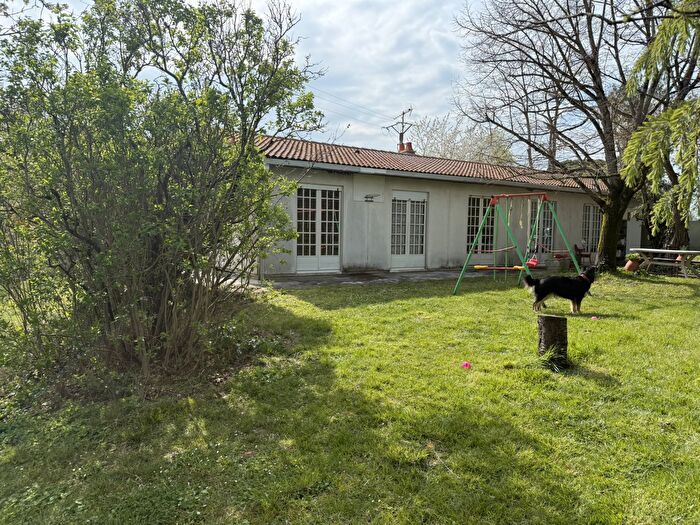 Maison à vendre - Belberaud - 6 pièces - 5 chambres