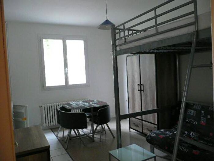 Appartement 1 pièce à louer - Souillac