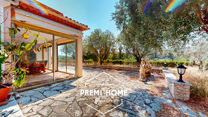 Peyrolles-en-Provence - Maison 6 pièces à vendre