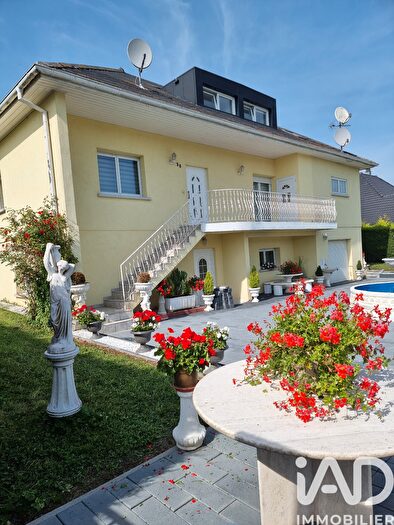 Maison à vendre - Altkirch - 10 pièces - 8 chambres