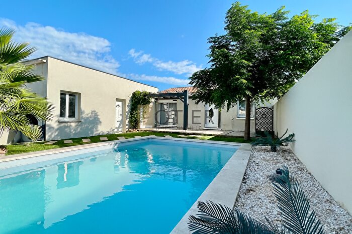 Maison à vendre - Mirepeisset - 6 pièces - 5 chambres