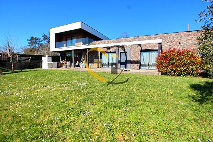 Maison à vendre - Saint-Éloy-de-Gy - 5 pièces - 4 chambres