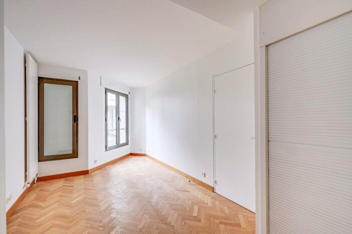 Appartement à vendre - Courbevoie, Hôtel de ville - 1 pièce - 1 chambre
