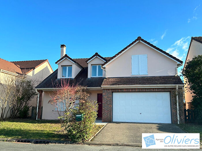 Maison à vendre - Voisins-le-Bretonneux - 7 pièces - 5 chambres