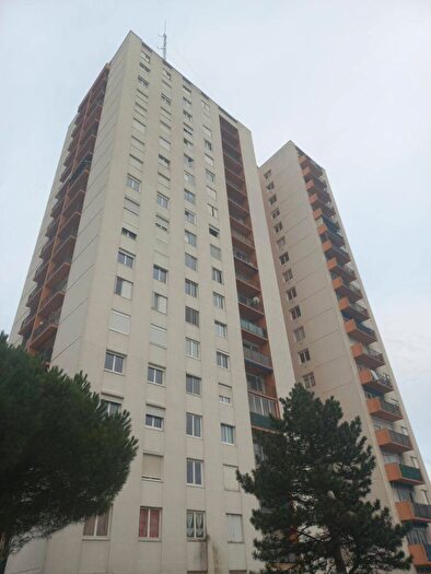 Appartement à louer - Palmer, Cenon - 3 pièces - 2 chambres