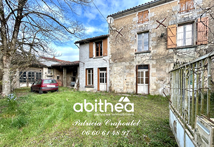 Maison à vendre - Coulonges - 9 pièces - 6 chambres