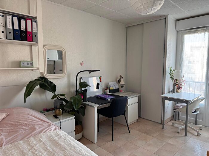 Appartement 1 pièce à louer - Quartiers Nord-Est, Beaulieu
