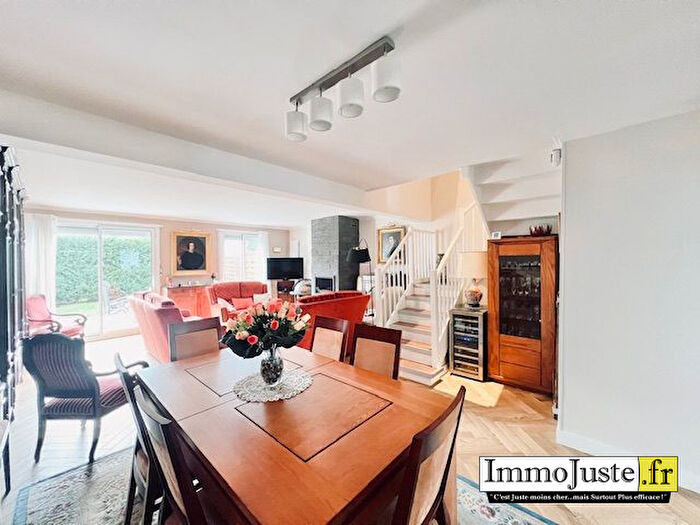 Maison à vendre - Élancourt - 7 pièces - 5 chambres