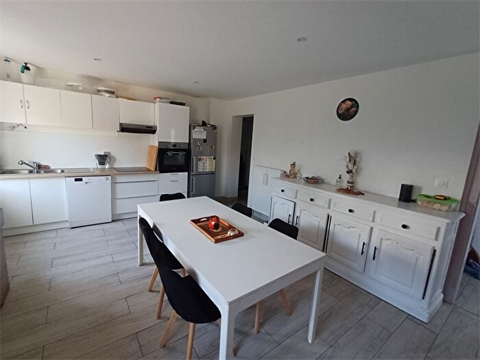 Maison à louer - Frémonville - 5 pièces - 4 chambres